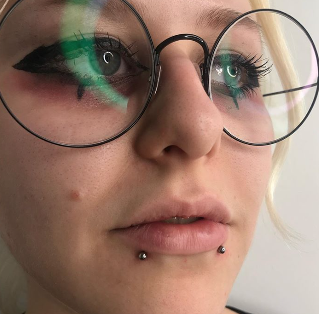 LABRET PIERCING - Officina Tattoo Milano